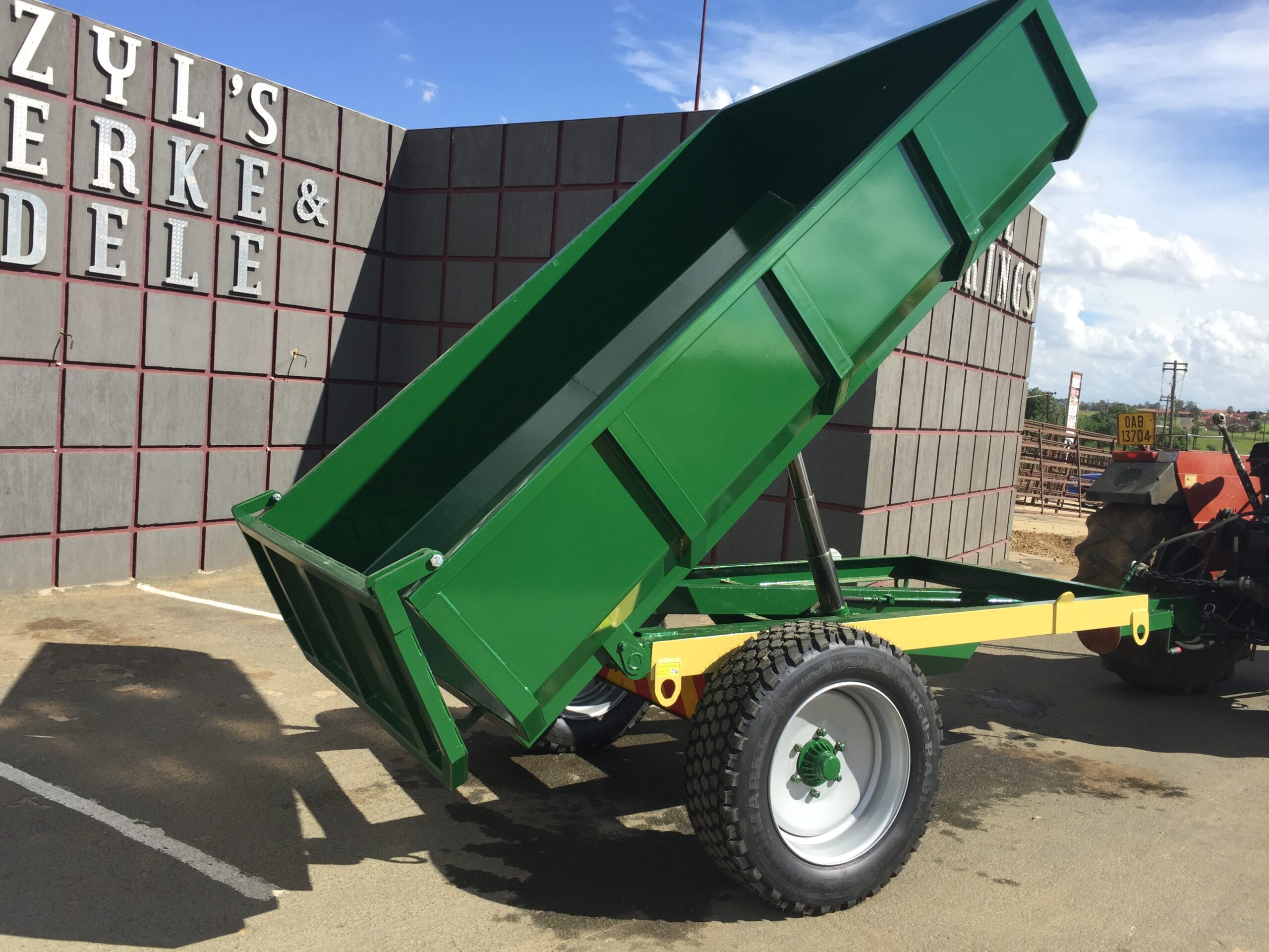 Tipper Trailer 6T - Van Zyl Staal